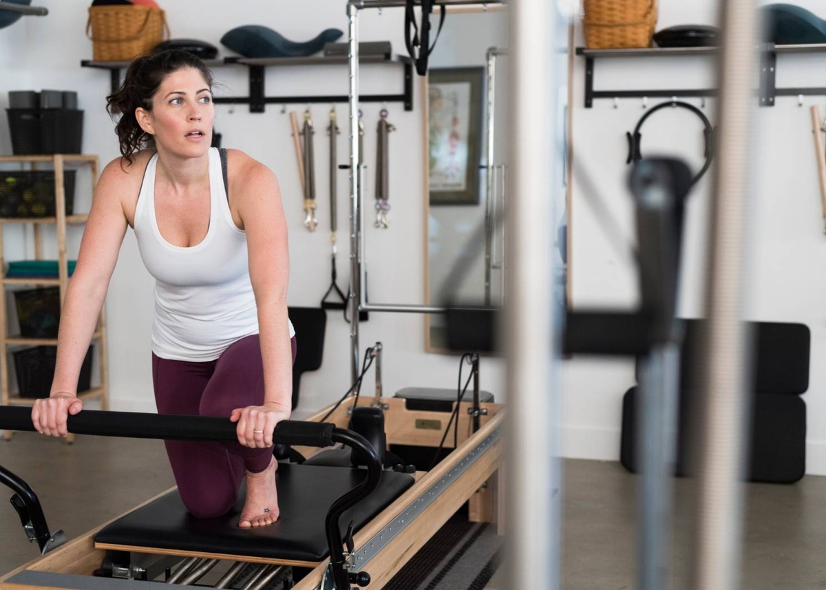 Clinical Pilates Reformer with Tower & Mat - Balanced Body